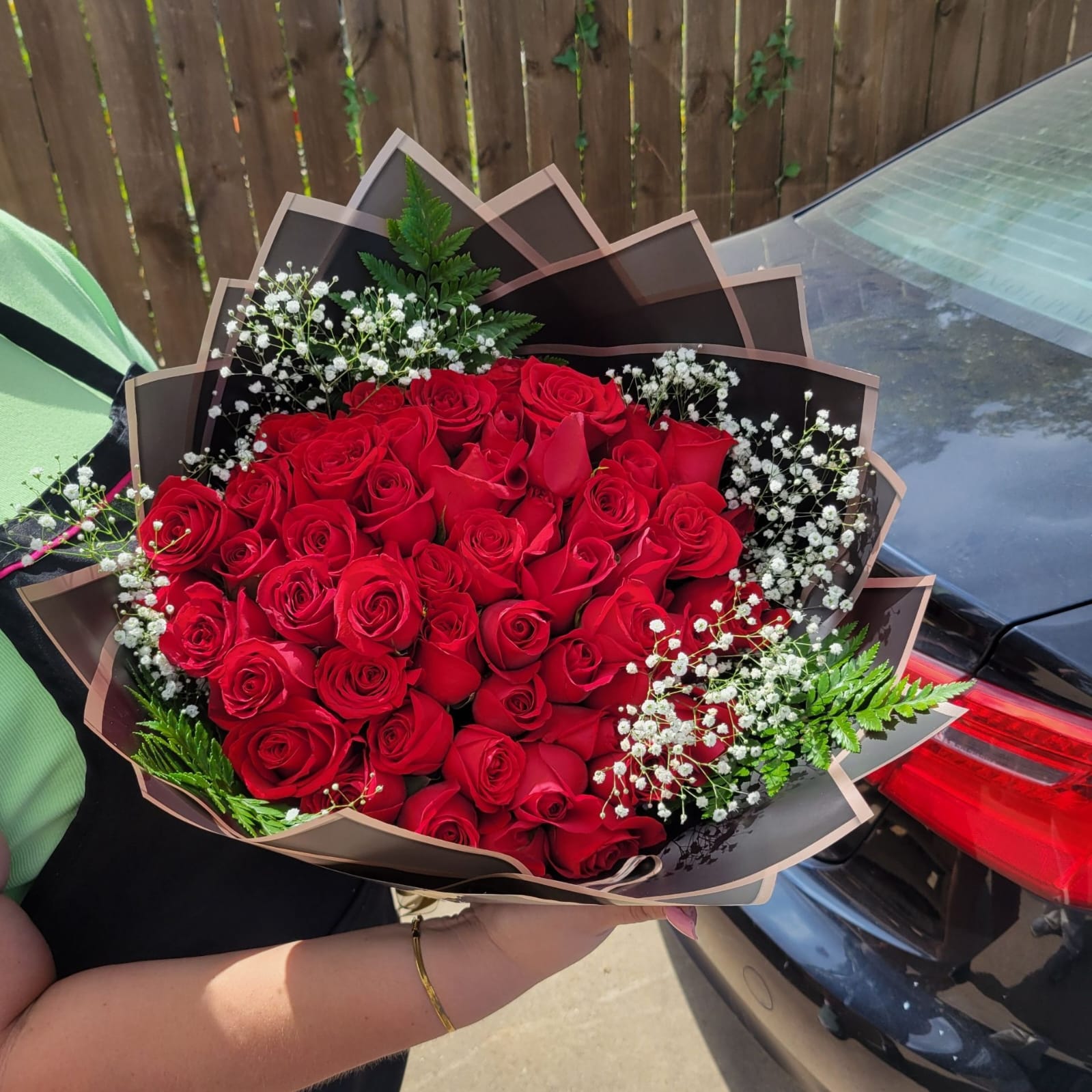 50 Roses Flower Buchon Bouquet | Maps Flowers